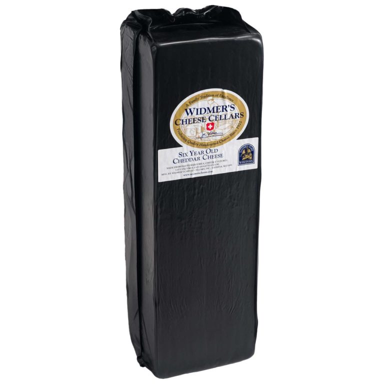 4 Year Aged Cheddar 15 OZ. - Widmer's Cheese Cellars